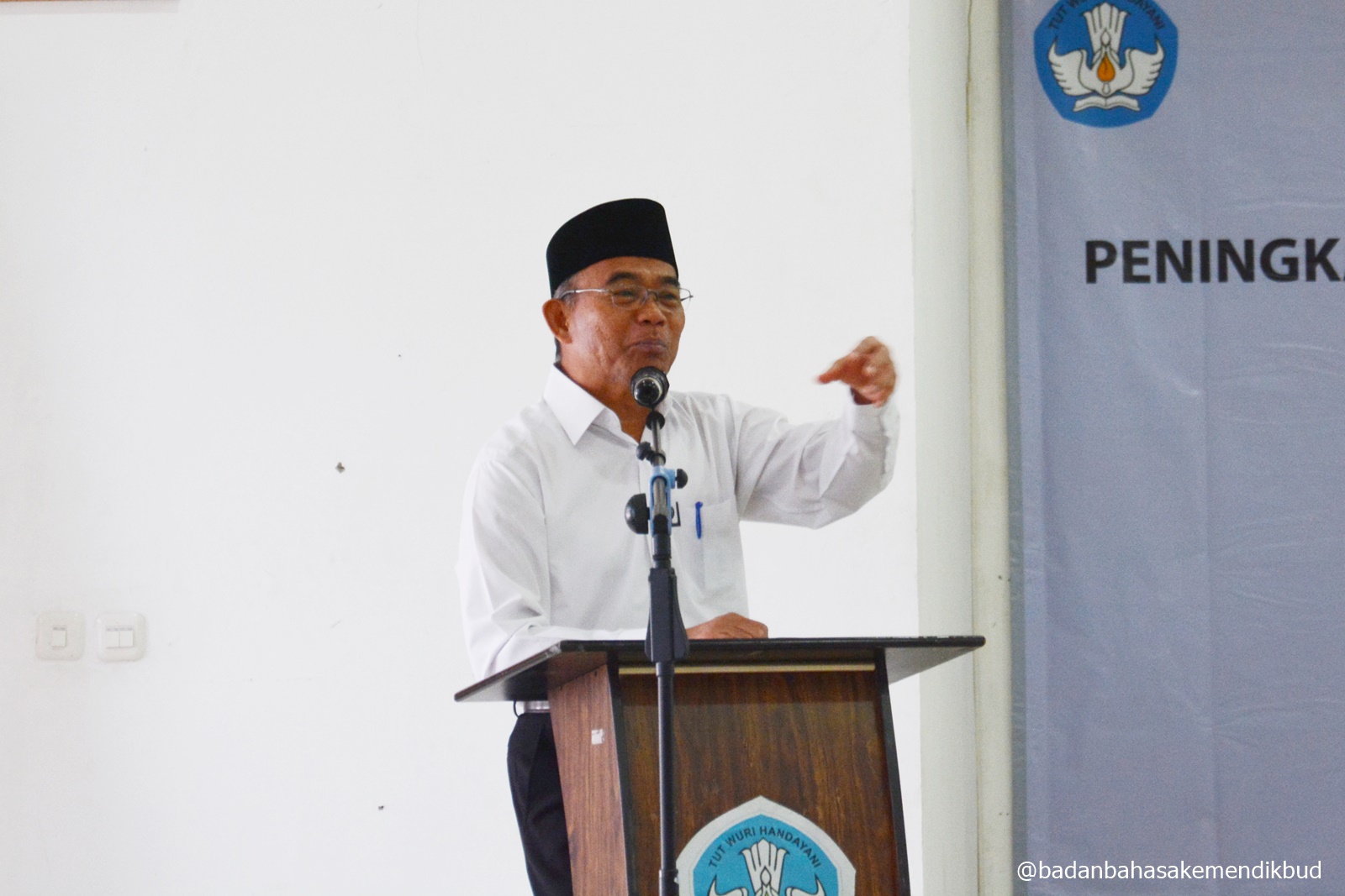 Mendikbud Buka Sosialisasi dan Tes UKBI bagi 500 Guru se-DKI Jakarta ...